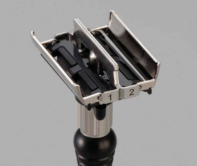 Jatai Feather Adjustable Double Edge Razor